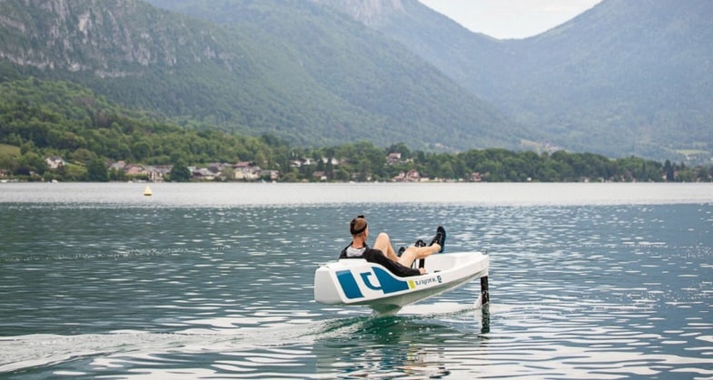 Pedal boat and boat hire on Lake Annecy