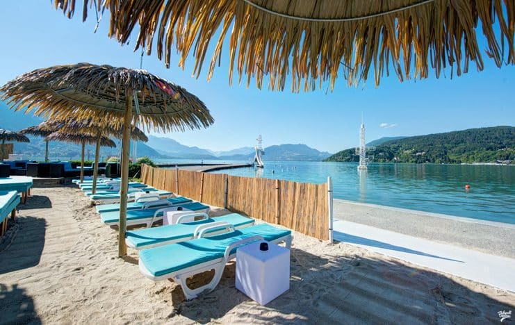Free and paying beaches on Lake Annecy