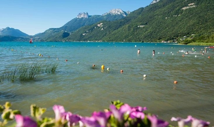 Descubra el lago de Annecy con los packs deportivos: parapente, paddle ...