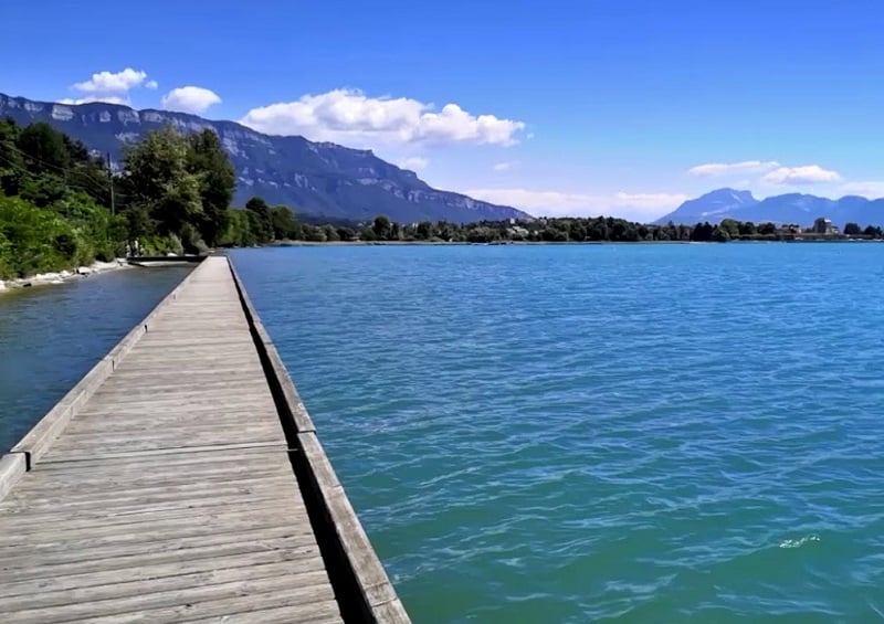 Aix-les-Bains, een stad in de Savoie aan de oevers van het meer van Bourget