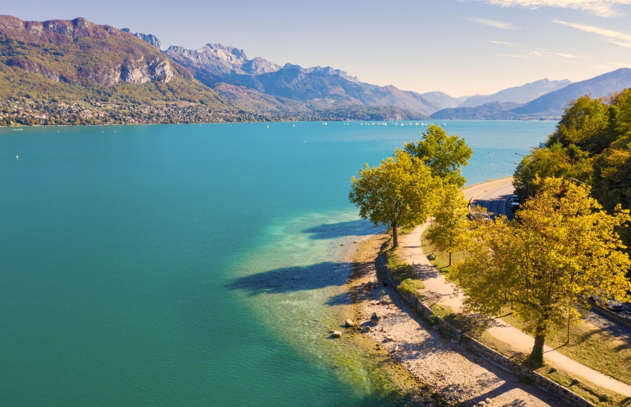Distance between Annecy and cities in France and Europe